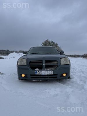Zils Dodge Magnum 2005 Daugavpils, ar dzinēja tilpumu 3.50 L un nobraukumu 115 tūkst. km par 6000 €, foto  vietnē AUTOMOTO.COM.LV