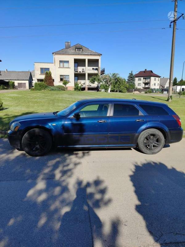 Blue Dodge Magnum 2005 in Kaunas, with an engine capacity of 2.74 L and mileage of 202 thousand km for 2999 €, photo 4 on AUTOMOTO.COM.LV