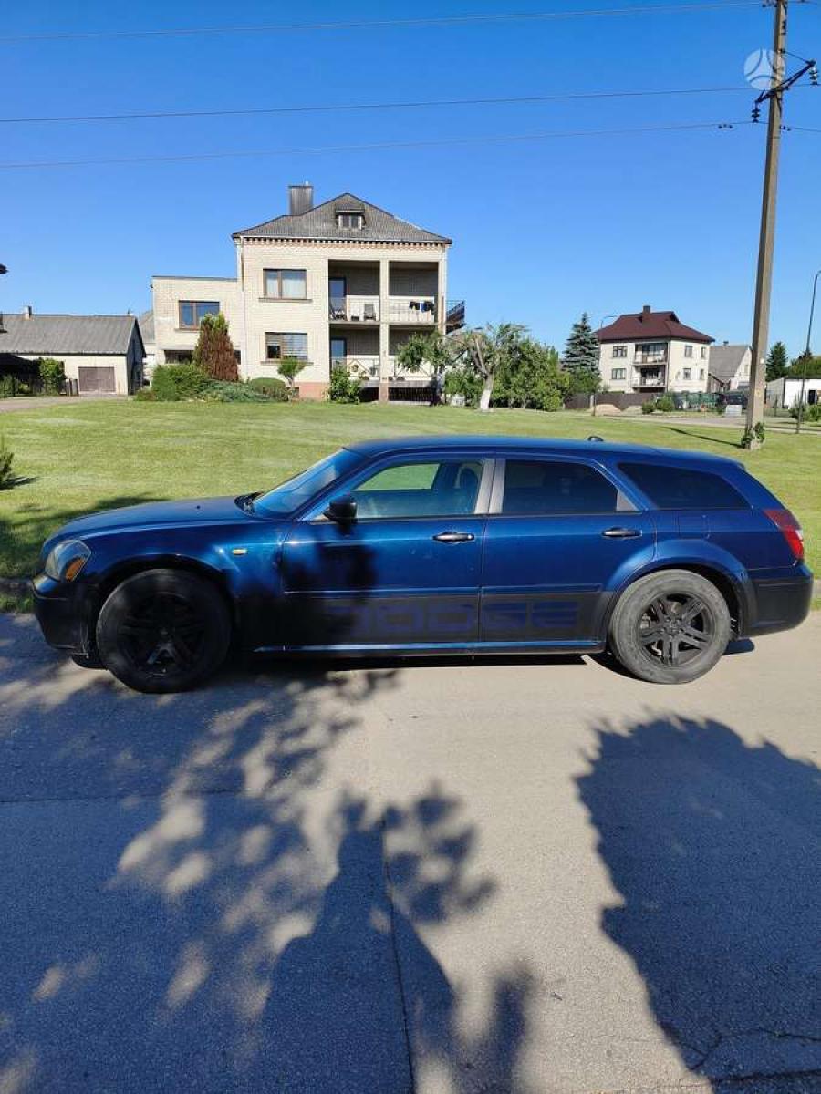 Blue Dodge Magnum 2005 in Kaunas, with an engine capacity of 2.74 L and mileage of 202 thousand km for 2999 €, photo 5 on AUTOMOTO.COM.LV