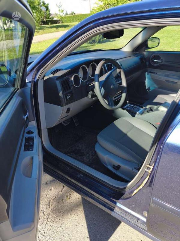 Blue Dodge Magnum 2005 in Kaunas, with an engine capacity of 2.74 L and mileage of 202 thousand km for 2999 €, photo 9 on AUTOMOTO.COM.LV