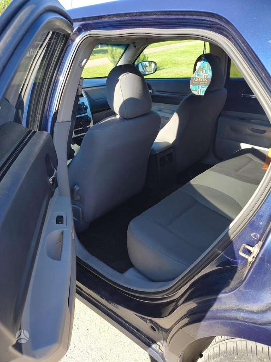 Blue Dodge Magnum 2005 in Kaunas, with an engine capacity of 2.74 L and mileage of 202 thousand km for 2999 €, photo 11 on AUTOMOTO.COM.LV