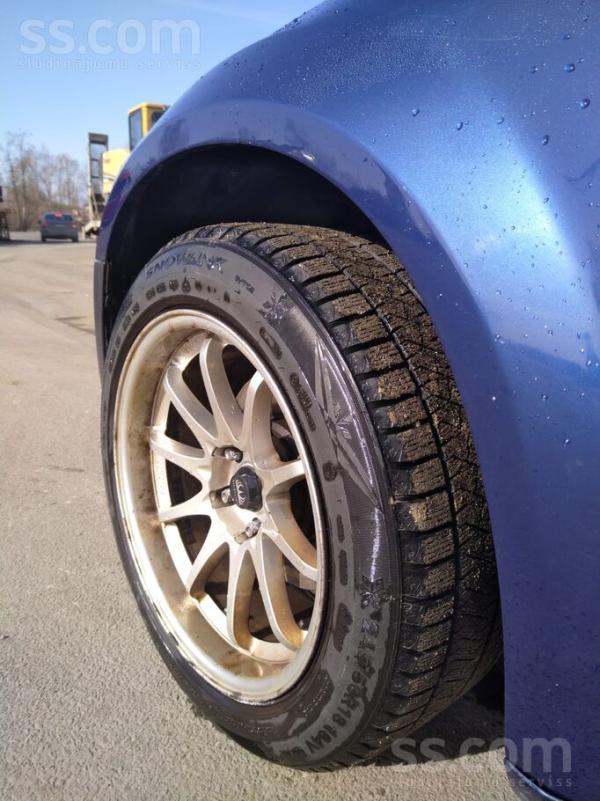 Blue Dodge Magnum 2006 in Riga, with an engine capacity of 3.50 L and mileage of 250 thousand km for 3450 €, photo 3 on AUTOMOTO.COM.LV