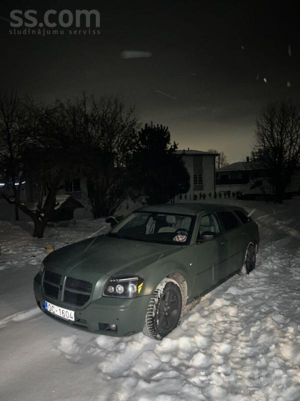 Zaļš Dodge Magnum 2004 Rīga, ar dzinēja tilpumu 3.50 L un nobraukumu 163 tūkst. km par 3200 €, foto 1 vietnē AUTOMOTO.COM.LV