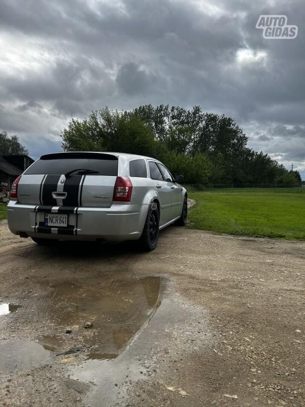 Pelēks Dodge Magnum 2005 Šauļi, ar dzinēja tilpumu 2.70 L un nobraukumu 239 tūkst. km par 1000 €, foto 4 vietnē AUTOMOTO.COM.LV