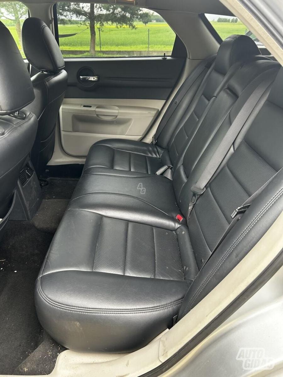 Grey Dodge Magnum 2005 in Siauliai, with an engine capacity of 2.70 L and mileage of 239 thousand km for 1000 €, photo 10 on AUTOMOTO.COM.LV