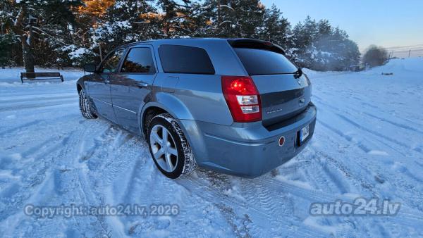 Pelēks Dodge Magnum 2007 Tallina, ar dzinēja tilpumu 3.50 L un nobraukumu 81 tūkst. km par 4500 €, foto 3 vietnē AUTOMOTO.COM.LV