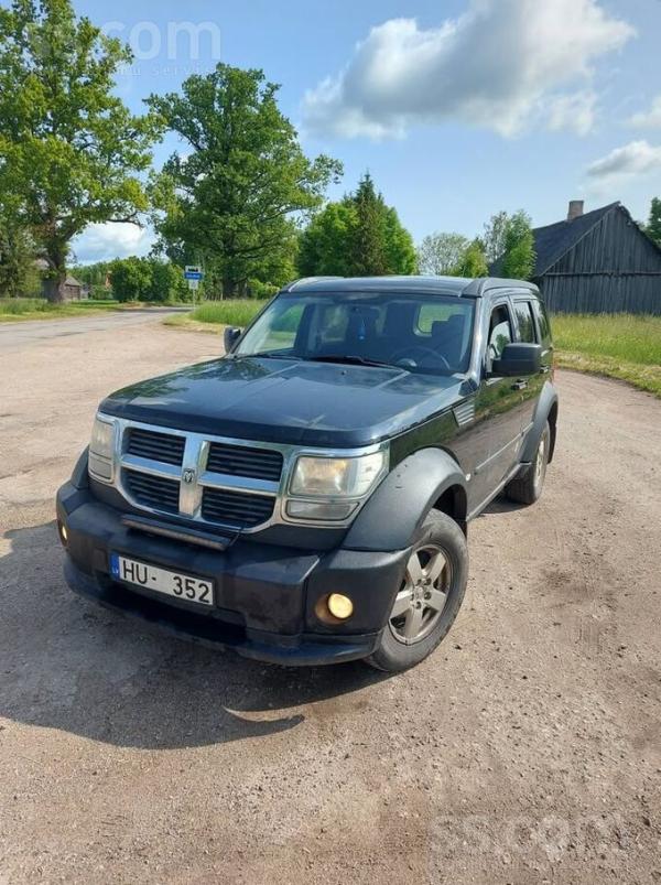 Melns Dodge Nitro 2007 Gulbene, ar dzinēja tilpumu 2.80 L un nobraukumu 297 tūkst. km par 5000 €, foto 3 vietnē AUTOMOTO.COM.LV