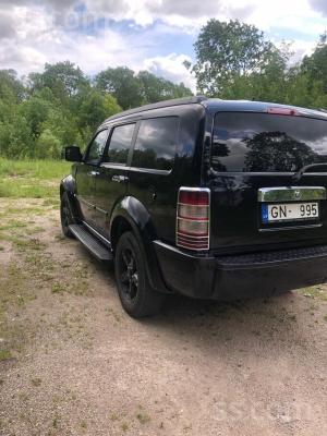 Black Dodge Nitro 2007 in Riga, with an engine capacity of 2.80 L and mileage of 0 thousand km for 3990 €, photo 3 on AUTOMOTO.COM.LV