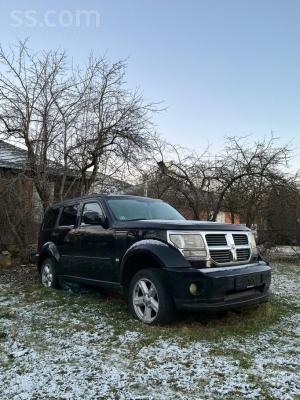 Black Dodge Nitro 2007 in Valmiera, with an engine capacity of 2.80 L and mileage of 265 thousand km for 1849 €, photo  on AUTOMOTO.COM.LV