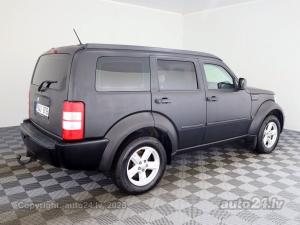 Black Dodge Nitro 2007 in Tallinn, with an engine capacity of 2.80 L and mileage of 205 thousand km for 1699 €, photo 3 on AUTOMOTO.COM.LV