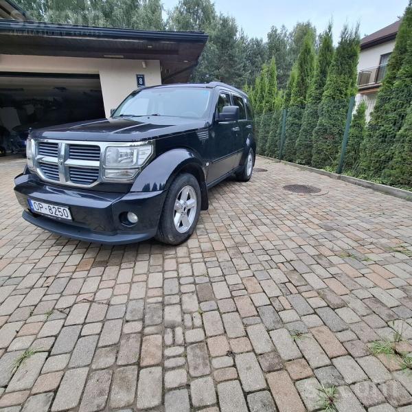 Melns Dodge Nitro 2007 Rīga, ar dzinēja tilpumu 2.80 L un nobraukumu 252 tūkst. km par 3500 €, foto 2 vietnē AUTOMOTO.COM.LV