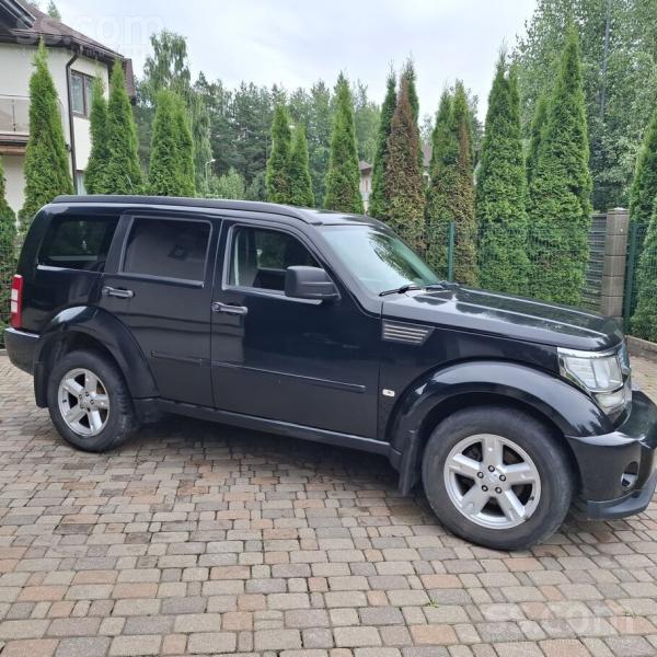 Melns Dodge Nitro 2007 Rīga, ar dzinēja tilpumu 2.80 L un nobraukumu 252 tūkst. km par 3500 €, foto 6 vietnē AUTOMOTO.COM.LV