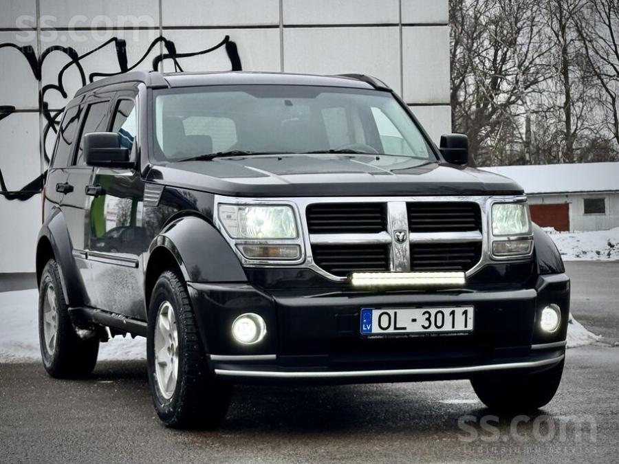 Melns Dodge Nitro 2007 Rīga, ar dzinēja tilpumu 2.80 L un nobraukumu 328 tūkst. km par 4900 €, foto 1 vietnē AUTOMOTO.COM.LV