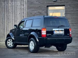 Melns Dodge Nitro 2007 Rīga, ar dzinēja tilpumu 2.80 L un nobraukumu 328 tūkst. km par 4900 €, foto 7 vietnē AUTOMOTO.COM.LV