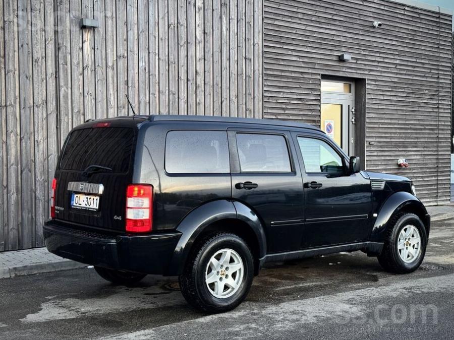 Melns Dodge Nitro 2007 Rīga, ar dzinēja tilpumu 2.80 L un nobraukumu 328 tūkst. km par 4900 €, foto 9 vietnē AUTOMOTO.COM.LV