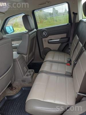 Melns Dodge Nitro 2007 Rīga, ar dzinēja tilpumu 2.80 L un nobraukumu 244 tūkst. km par 4800 €, foto 9 vietnē AUTOMOTO.COM.LV