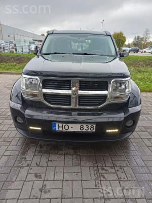 Черный Додж Нитро 2007 в Рига, объемом двигателя 2.80 л и пробегом 244 тыс. км за 4800 €, фото 1 на AUTOMOTO.COM.LV