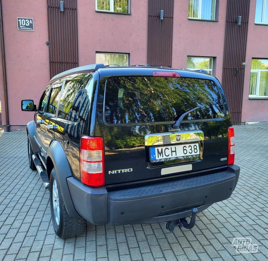 Черный Додж Нитро 2008 в Шяуляй, объемом двигателя 2.80 л и пробегом 330 тыс. км за 3990 €, фото 13 на AUTOMOTO.COM.LV