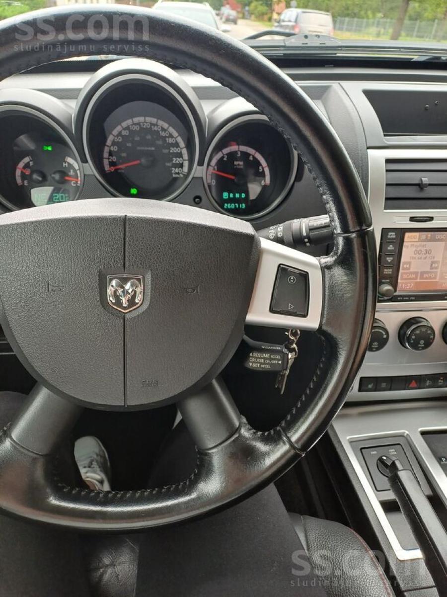 Melns Dodge Nitro 2008 Talsi, ar dzinēja tilpumu 2.80 L un nobraukumu 277 tūkst. km par 5500 €, foto 11 vietnē AUTOMOTO.COM.LV