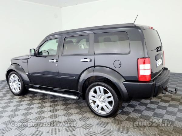 Black Dodge Nitro 2008 in Tallinn, with an engine capacity of 2.80 L and mileage of 269 thousand km for 3999 €, photo 5 on AUTOMOTO.COM.LV