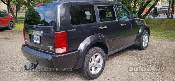 Black Dodge Nitro 2009 in Tallinn, with an engine capacity of 3.70 L and mileage of 242 thousand km for 6800 €, photo 3 on AUTOMOTO.COM.LV