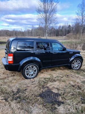 Black Dodge Nitro 2009 in Madona, with an engine capacity of 2.80 L and mileage of 0 thousand km for 7300 €, photo 3 on AUTOMOTO.COM.LV