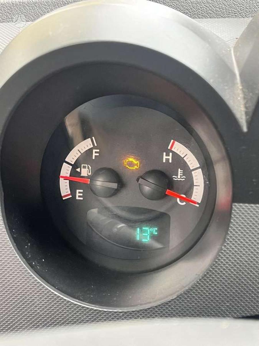 Melns Dodge Nitro 2009 Viļņa, ar dzinēja tilpumu 2.78 L un nobraukumu 186 tūkst. km par 2200 €, foto 5 vietnē AUTOMOTO.COM.LV