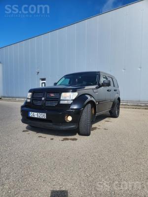 Melns Dodge Nitro 2009 Rīga, ar dzinēja tilpumu 2.80 L un nobraukumu 305 tūkst. km par 5499 €, foto  vietnē AUTOMOTO.COM.LV