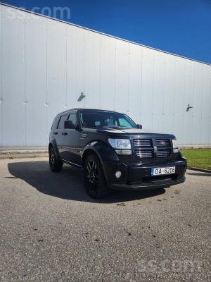 Melns Dodge Nitro 2009 Rīga, ar dzinēja tilpumu 2.80 L un nobraukumu 305 tūkst. km par 5499 €, foto 4 vietnē AUTOMOTO.COM.LV