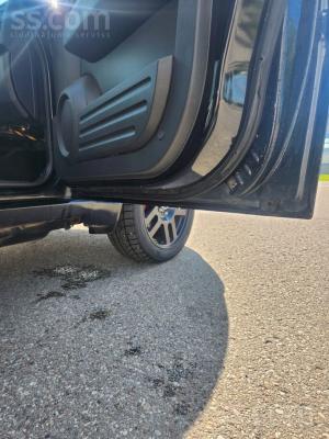 Melns Dodge Nitro 2009 Rīga, ar dzinēja tilpumu 2.80 L un nobraukumu 305 tūkst. km par 5499 €, foto 15 vietnē AUTOMOTO.COM.LV