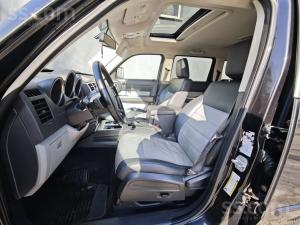 Melns Dodge Nitro 2010 Ogre, ar dzinēja tilpumu 2.80 L un nobraukumu 208 tūkst. km par 6275 €, foto 9 vietnē AUTOMOTO.COM.LV