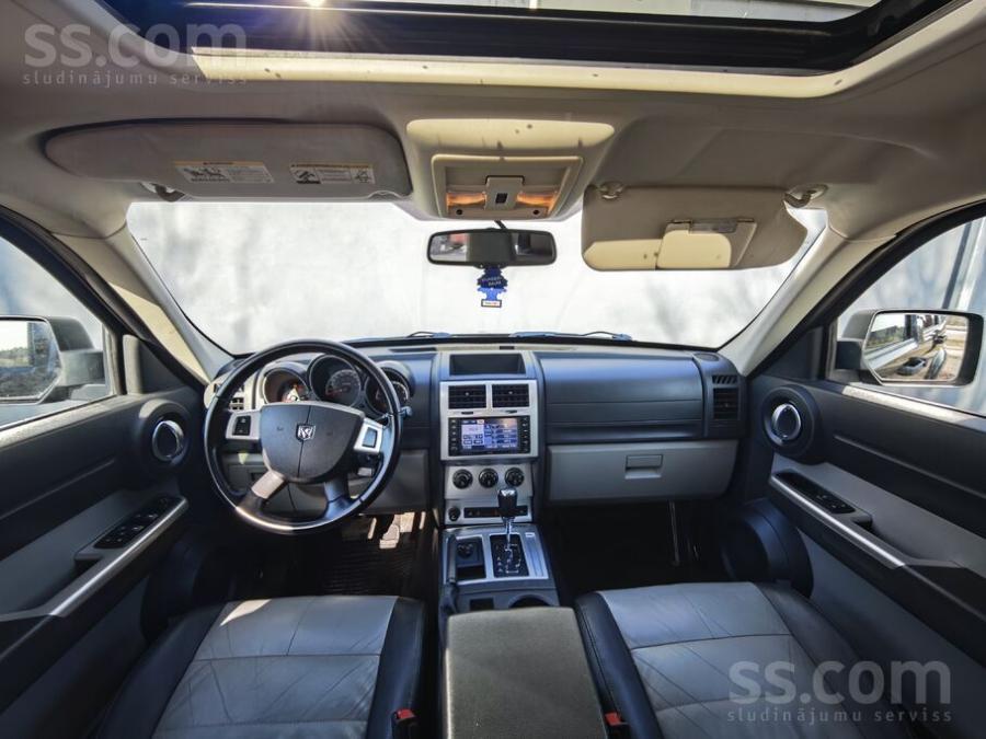 Melns Dodge Nitro 2010 Ogre, ar dzinēja tilpumu 2.80 L un nobraukumu 208 tūkst. km par 6275 €, foto 14 vietnē AUTOMOTO.COM.LV
