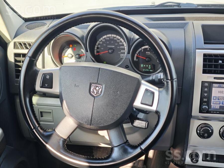 Melns Dodge Nitro 2010 Ogre, ar dzinēja tilpumu 2.80 L un nobraukumu 208 tūkst. km par 6275 €, foto 16 vietnē AUTOMOTO.COM.LV