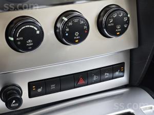 Melns Dodge Nitro 2010 Ogre, ar dzinēja tilpumu 2.80 L un nobraukumu 208 tūkst. km par 6275 €, foto 19 vietnē AUTOMOTO.COM.LV