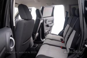 Melns Dodge Nitro 2007 Tallina, ar dzinēja tilpumu 2.80 L un nobraukumu 141 tūkst. km par 4999 €, foto 10 vietnē AUTOMOTO.COM.LV
