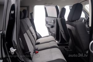 Melns Dodge Nitro 2007 Tallina, ar dzinēja tilpumu 2.80 L un nobraukumu 141 tūkst. km par 4999 €, foto 11 vietnē AUTOMOTO.COM.LV