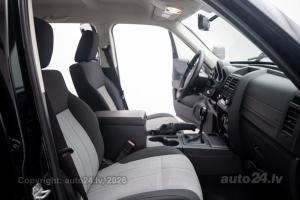 Melns Dodge Nitro 2007 Tallina, ar dzinēja tilpumu 2.80 L un nobraukumu 141 tūkst. km par 4999 €, foto 12 vietnē AUTOMOTO.COM.LV