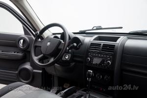 Melns Dodge Nitro 2007 Tallina, ar dzinēja tilpumu 2.80 L un nobraukumu 141 tūkst. km par 4999 €, foto 13 vietnē AUTOMOTO.COM.LV