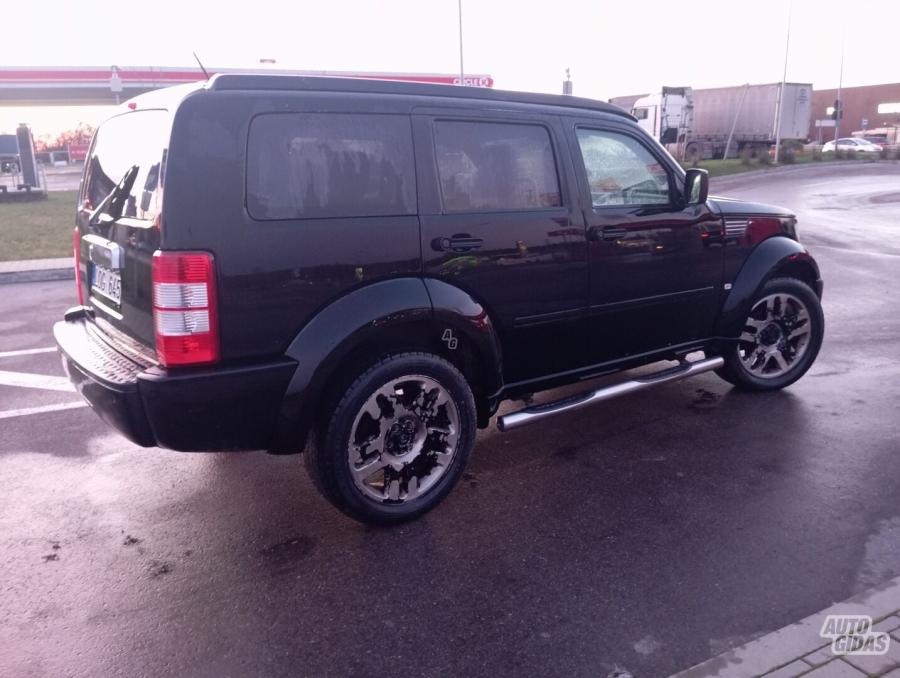 Dodge Nitro 2007 Viļņa, ar dzinēja tilpumu 2.80 L un nobraukumu 3 tūkst. km par 4000 €, foto 4 vietnē AUTOMOTO.COM.LV