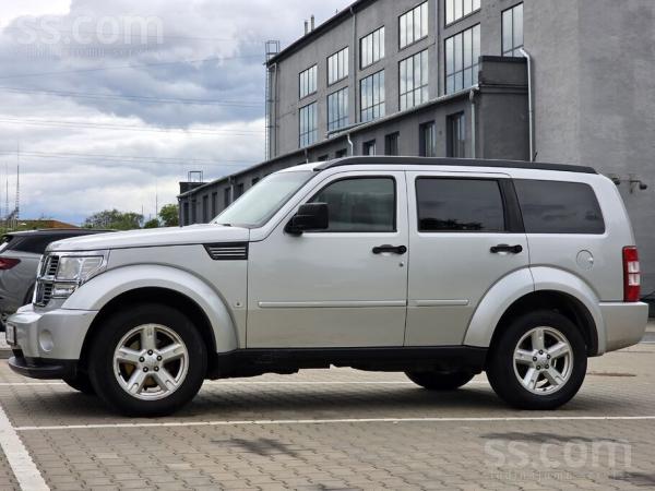Dodge Nitro 2007 in Riga, with an engine capacity of 2.80 L and mileage of 223 thousand km for 4300 €, photo 6 on AUTOMOTO.COM.LV