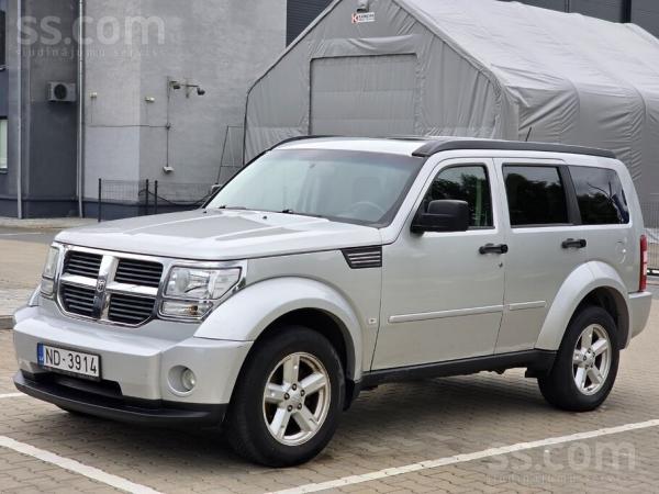 Dodge Nitro 2007 in Riga, with an engine capacity of 2.80 L and mileage of 223 thousand km for 4300 €, photo 7 on AUTOMOTO.COM.LV