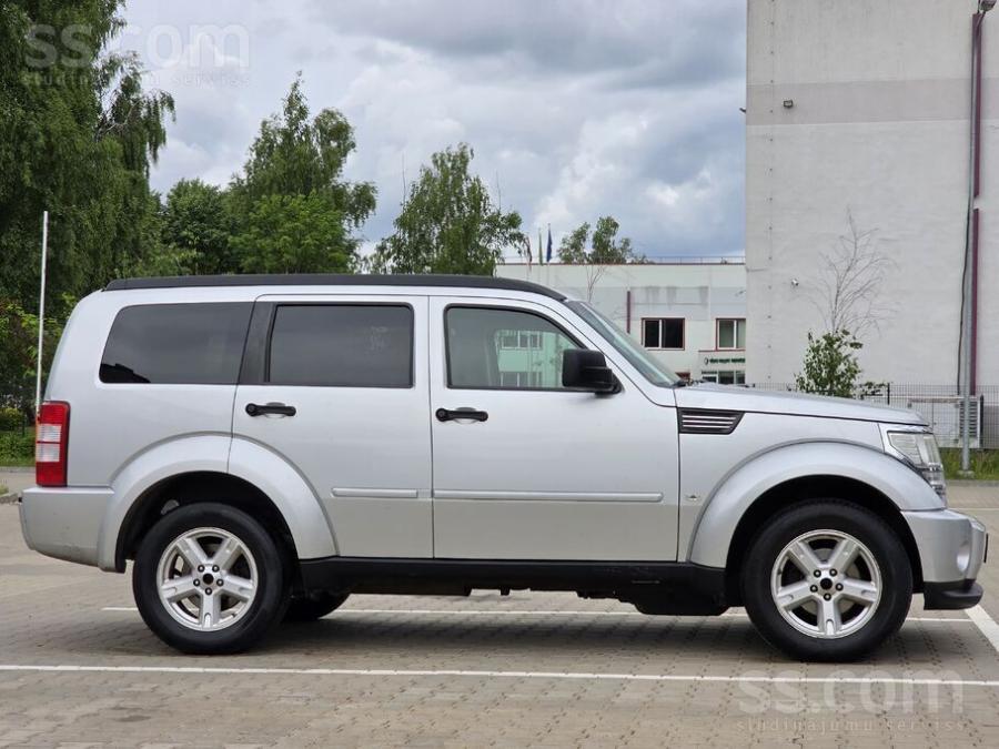 Dodge Nitro 2007 in Riga, with an engine capacity of 2.80 L and mileage of 223 thousand km for 4300 €, photo 28 on AUTOMOTO.COM.LV