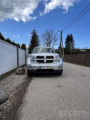 Dodge Nitro 2007 in Jurmala, with an engine capacity of 2.70 L and mileage of 268 thousand km for 5500 €, photo 3 on AUTOMOTO.COM.LV