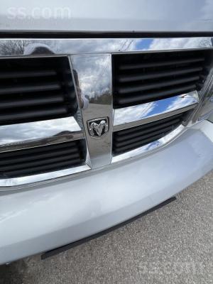 Dodge Nitro 2007 in Jurmala, with an engine capacity of 2.70 L and mileage of 268 thousand km for 5500 €, photo 4 on AUTOMOTO.COM.LV