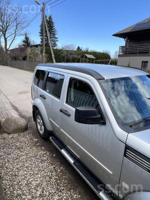 Dodge Nitro 2007 in Jurmala, with an engine capacity of 2.70 L and mileage of 268 thousand km for 5500 €, photo 5 on AUTOMOTO.COM.LV