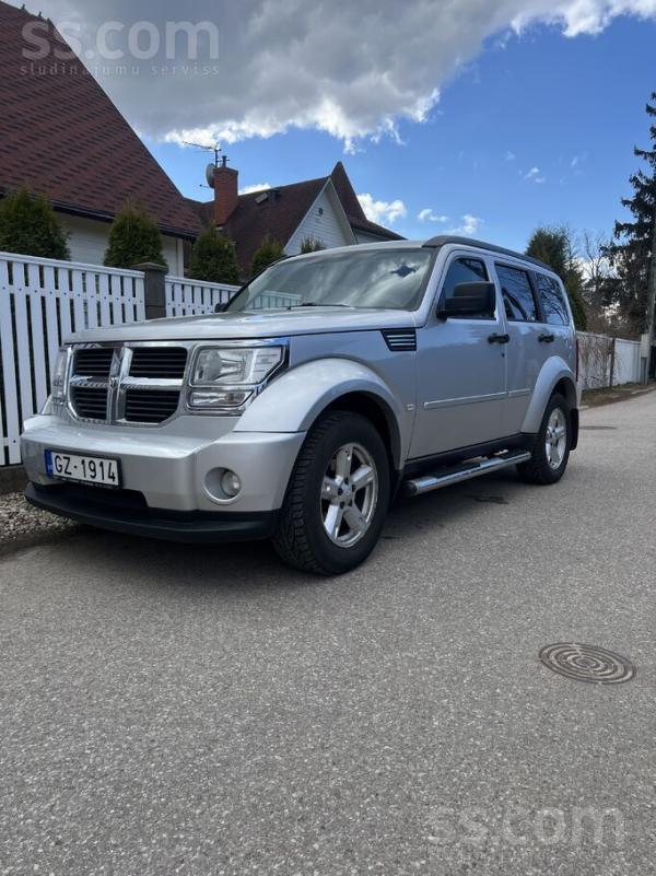 Dodge Nitro 2007 Jūrmala, ar dzinēja tilpumu 2.70 L un nobraukumu 268 tūkst. km par 5500 €, foto 5 vietnē AUTOMOTO.COM.LV