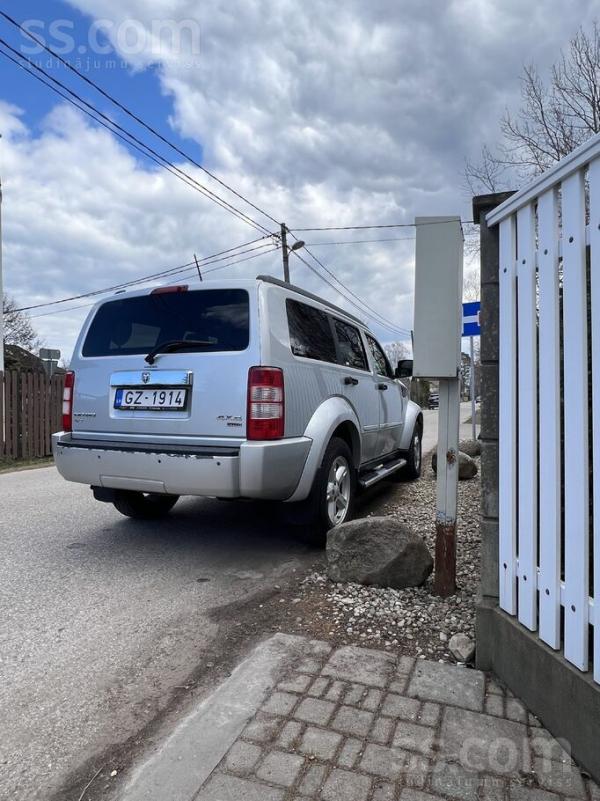 Dodge Nitro 2007 Jūrmala, ar dzinēja tilpumu 2.70 L un nobraukumu 268 tūkst. km par 5500 €, foto 9 vietnē AUTOMOTO.COM.LV