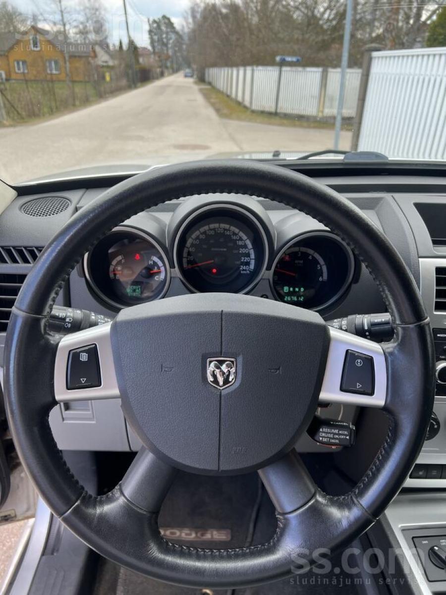 Dodge Nitro 2007 in Jurmala, with an engine capacity of 2.70 L and mileage of 268 thousand km for 5500 €, photo 16 on AUTOMOTO.COM.LV