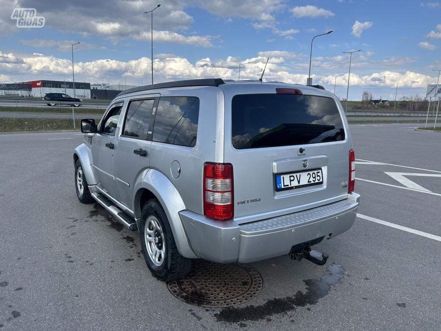 Dodge Nitro 2008 Elektrėnai, ar dzinēja tilpumu 2.80 L un nobraukumu 330 tūkst. km par 2500 €, foto 5 vietnē AUTOMOTO.COM.LV
