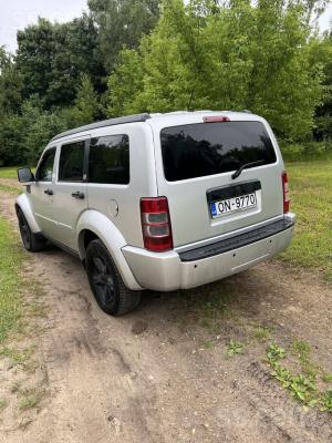 Dodge Nitro 2009 in Riga, with an engine capacity of 2.80 L and mileage of 0 thousand km for 4500 €, photo 3 on AUTOMOTO.COM.LV